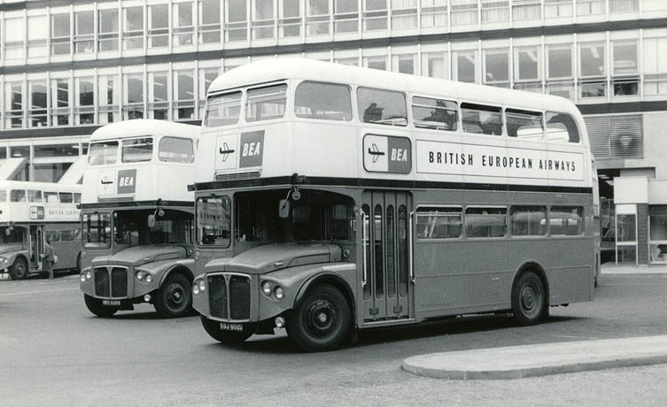 BEA ROUTEMASTER COACH KGJ602D