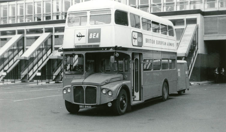 BEA ROUTEMASTER COACH NMY645E